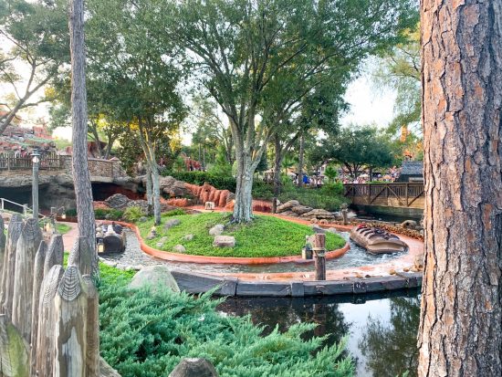 20 Helpful Tips For Visiting Disney With Autism - Disney Trippers
