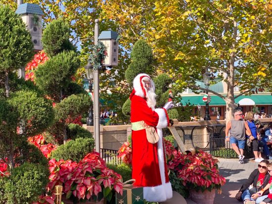 The Ultimate Guide To Visiting Disney In December - Disney Trippers