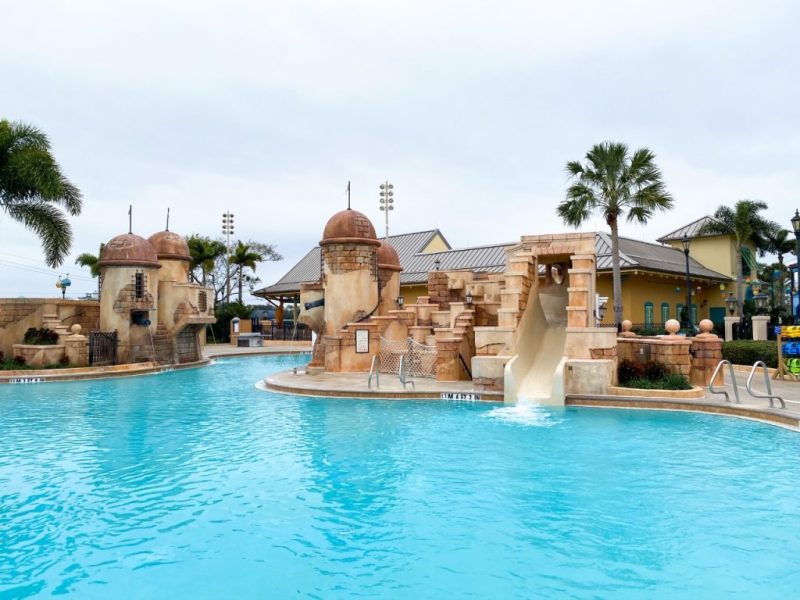 7 Best (and Worst) Hotels Near EPCOT - Disney Trippers