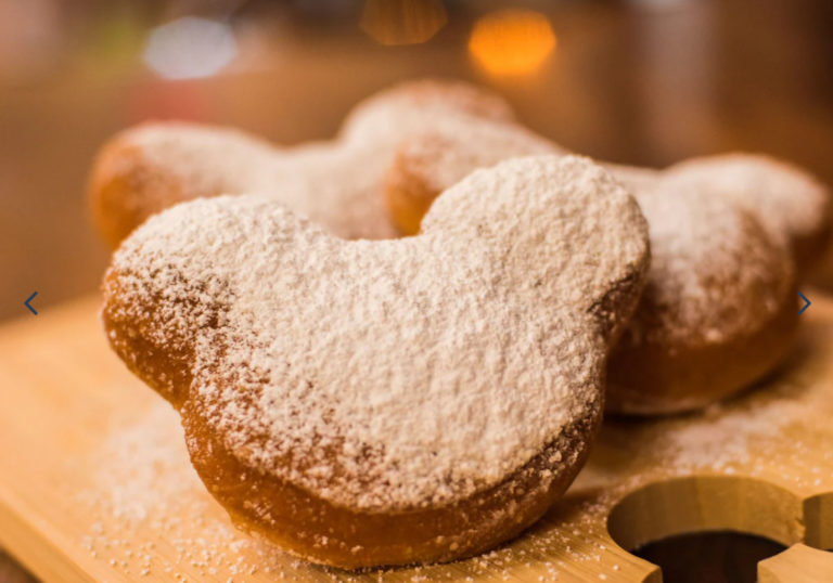 25 Best Snacks at Disney World To Try In The Parks - Disney Trippers